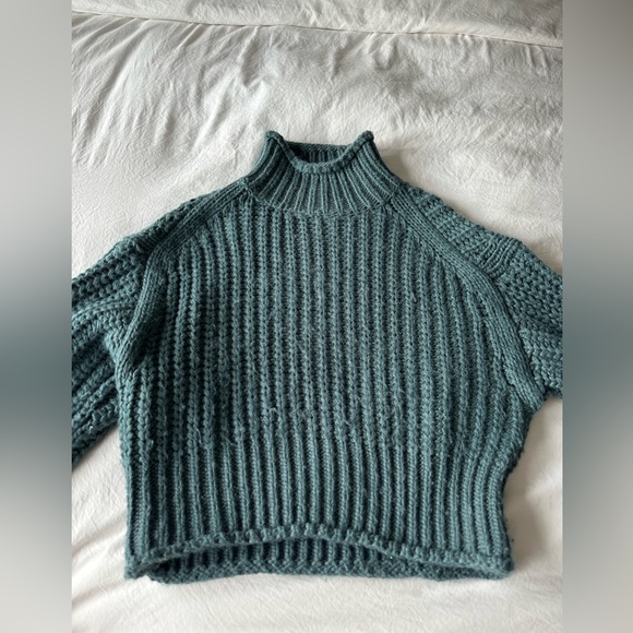 H&M | Sweaters | Chunky Knit Turquoise Turtle Neck Very Flattering Not ...